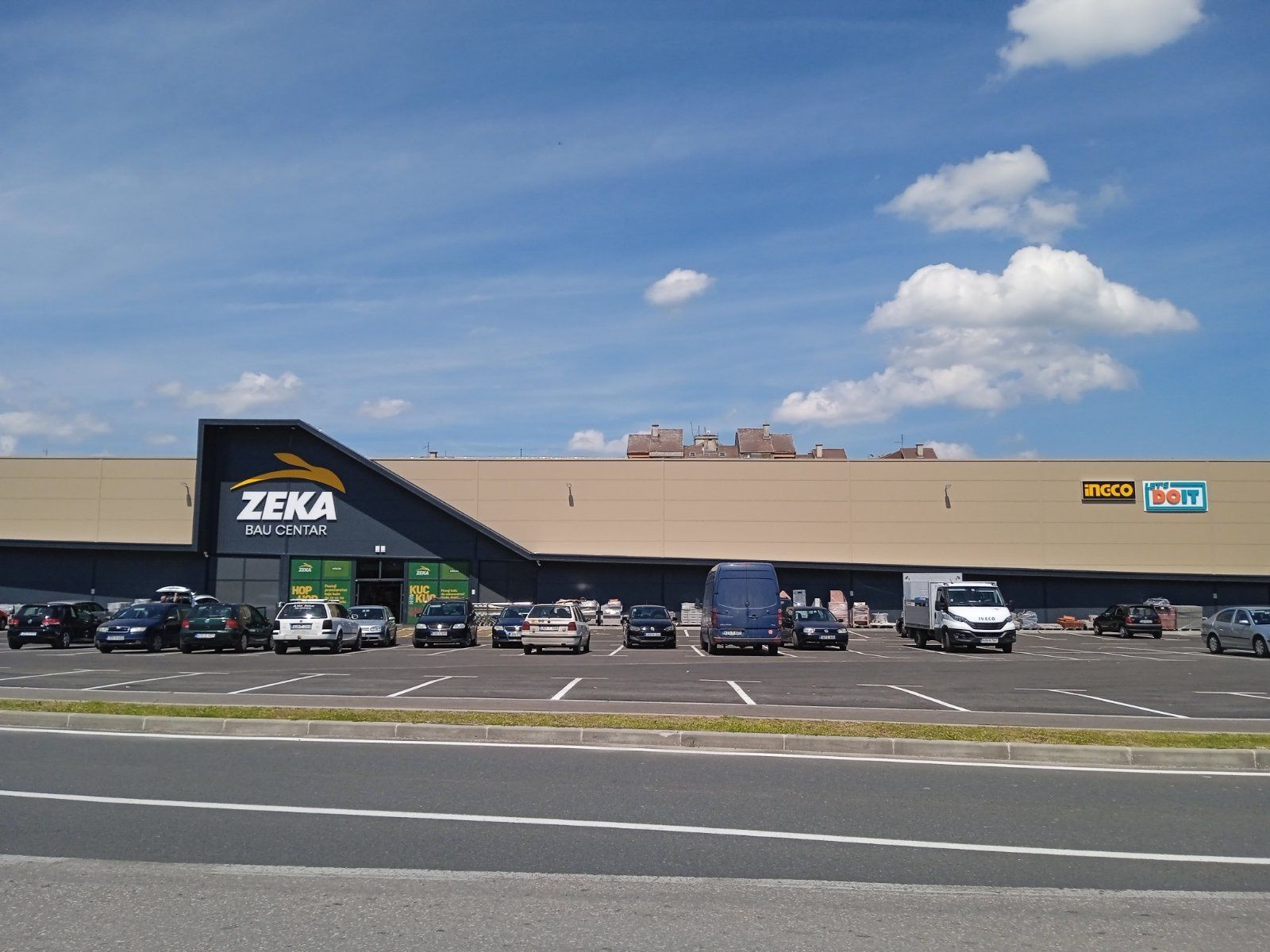 Baucentar Zeka Bihać - Klikni za info i direkciju!